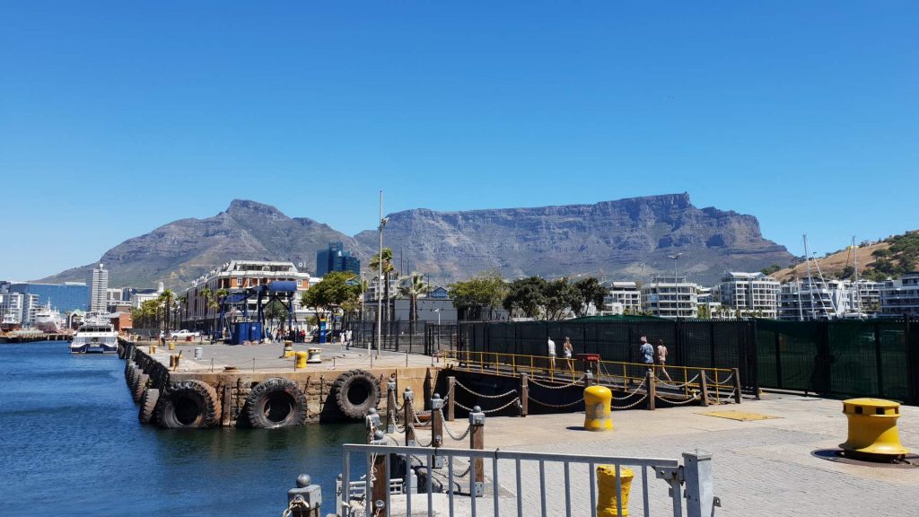 Whisky genießen in: Kapstadt, Südafrika - Bascule Bar, Planet Bar ...