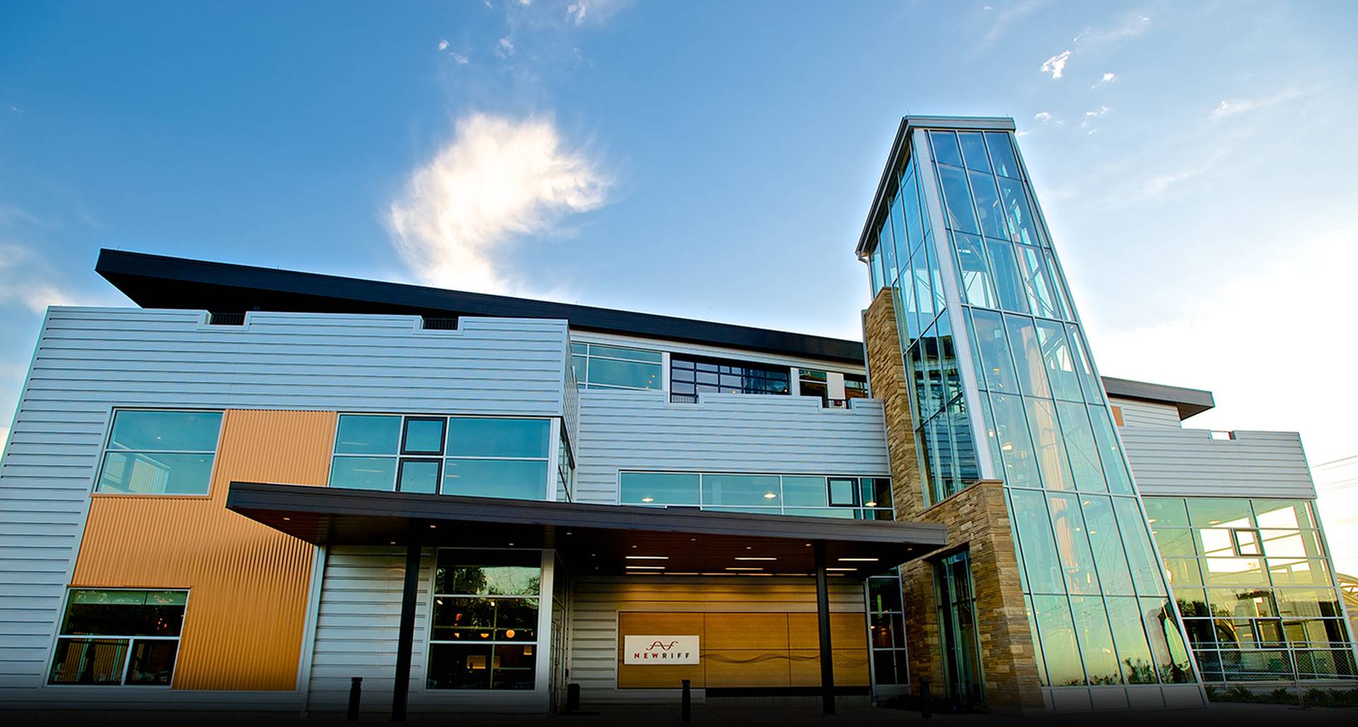 New Riff Kentucky Straight Bourbon exklusiv für deinwhisky.de ...