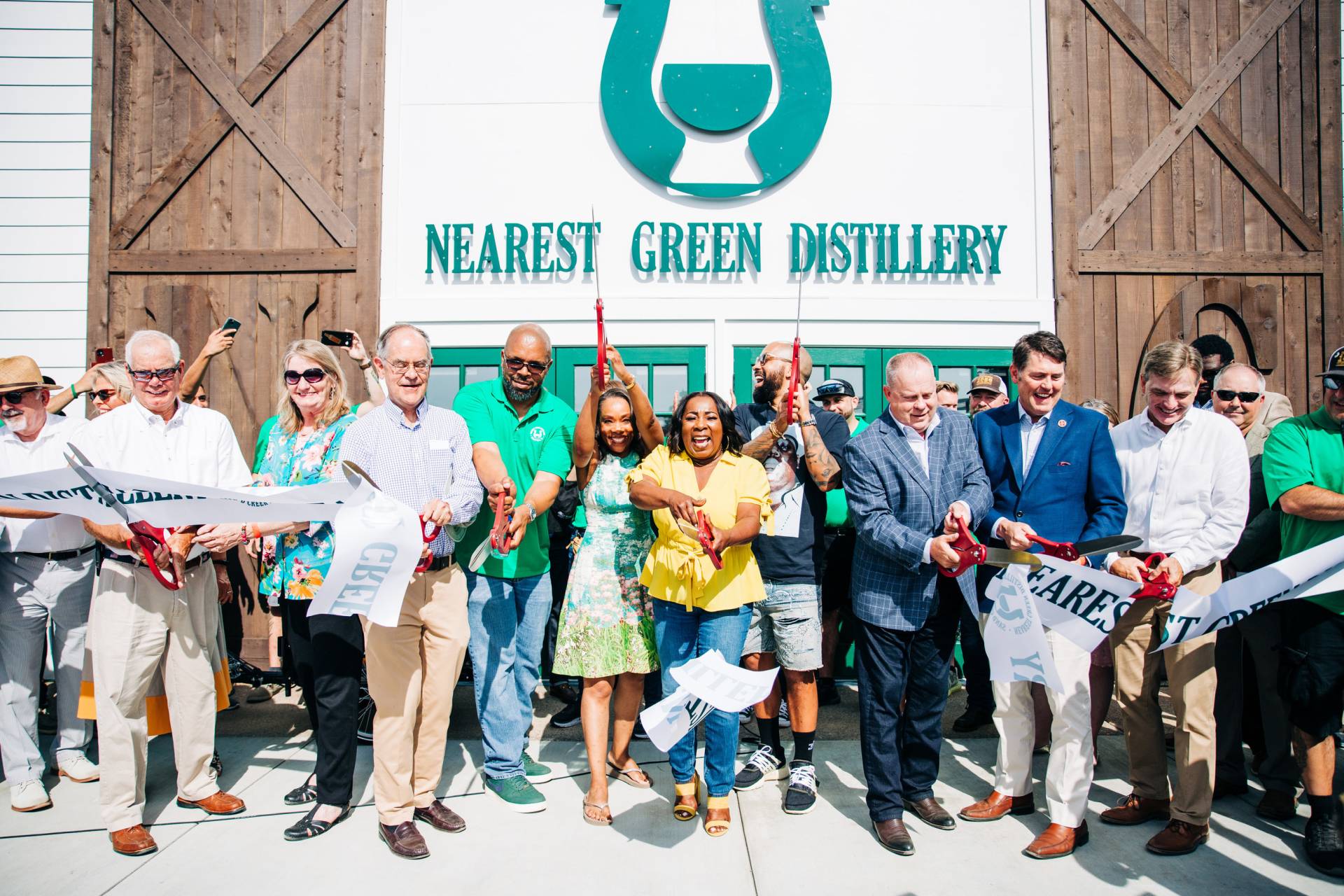 PR: Nearest Green Distillery kauft Land für Erweiterung der Brennerei ...