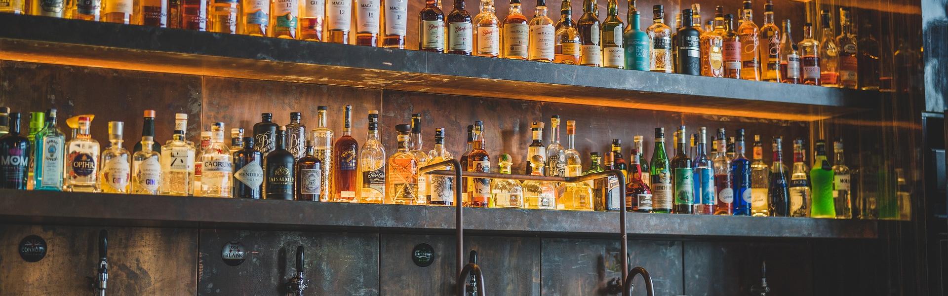 Ausgaben für Alkohol fallen weltweit - viele Konsumenten bekämpfen so ...