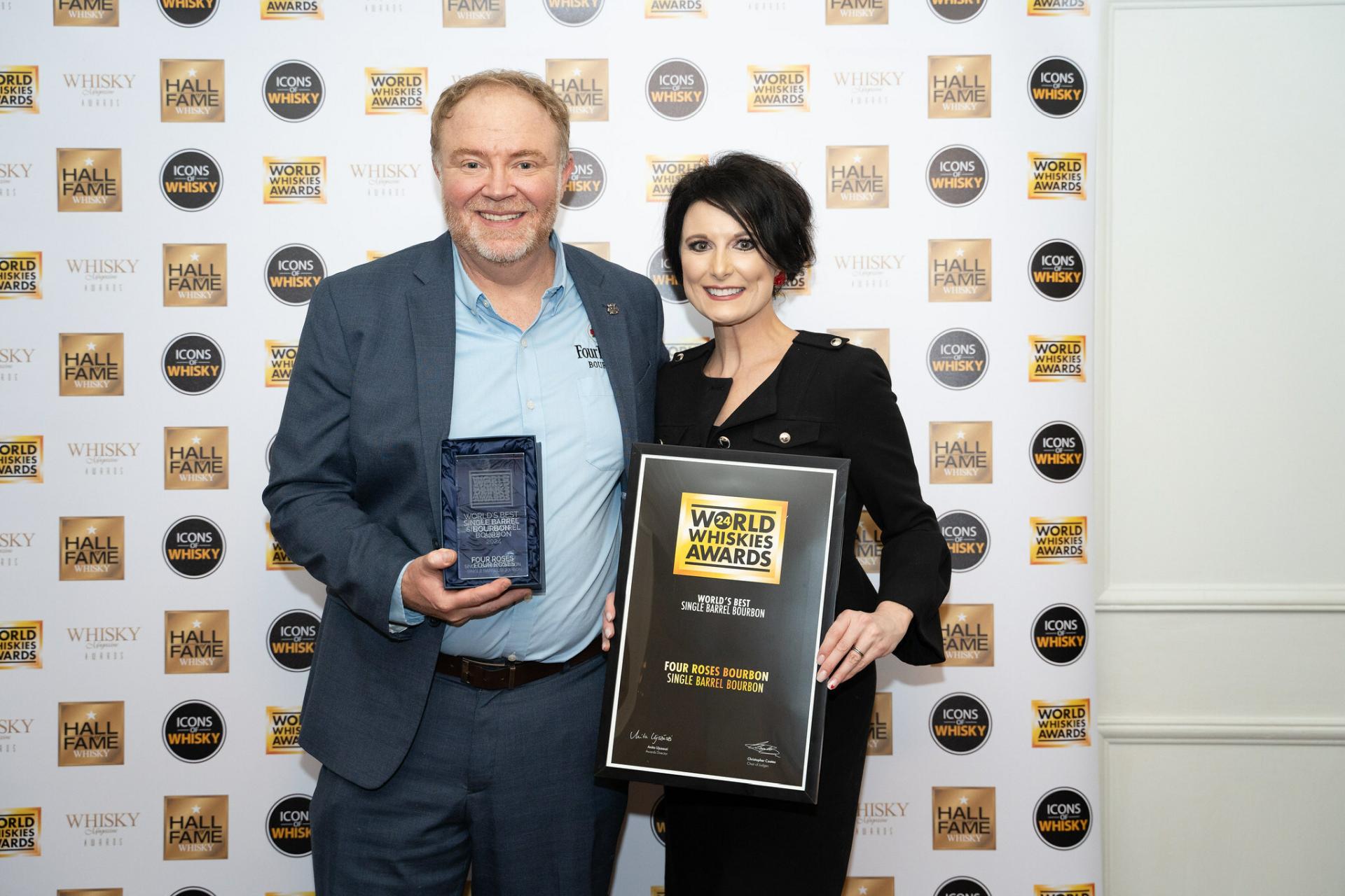 Four Roses gewinnt Preis als weltbester Single Barrel Bourbon 2024 bei ...