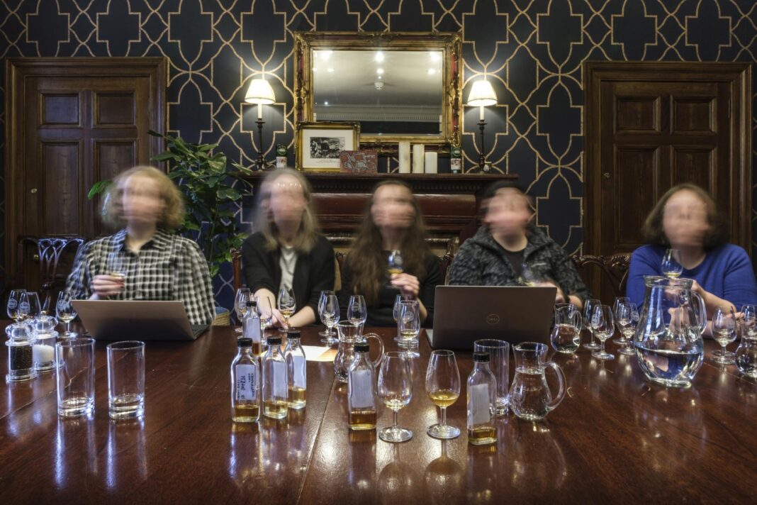 Sonderabfüllungen: SMWS präsentiert von Frauen ausgewählte Whiskys ...