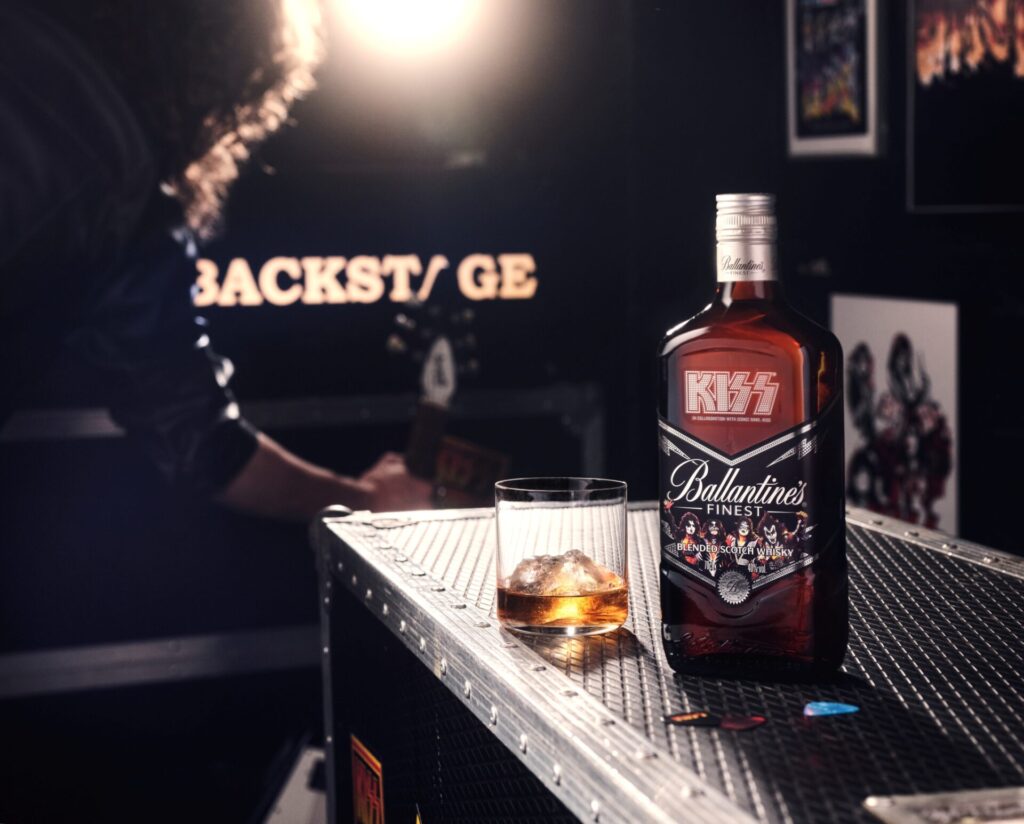 Doppel-Release: Ballantine's True Music Icons III - Gorillaz und KISS - WhiskyExperts
